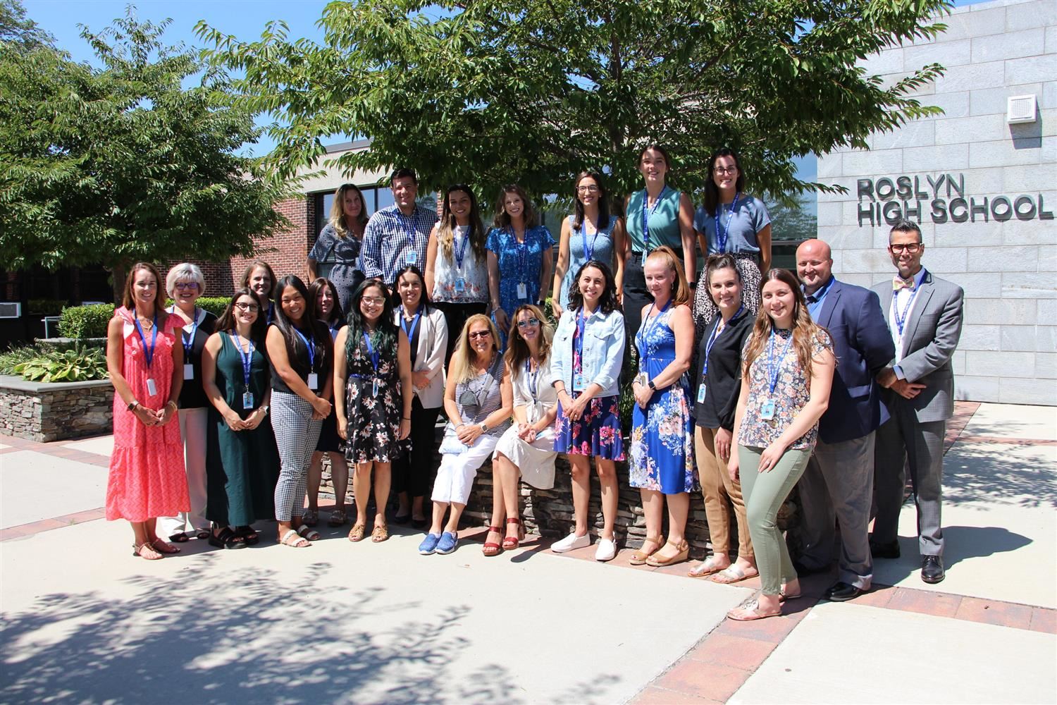 Headlines & Features